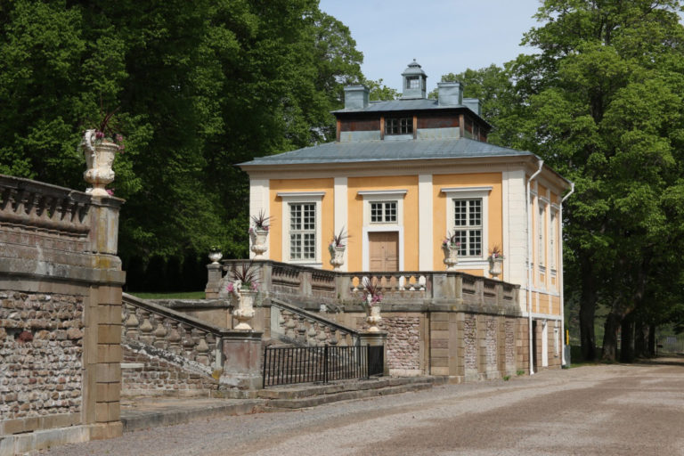 STENINGE SLOTT - ETT BESÖK PÅ MORSDAG - Gott för själen